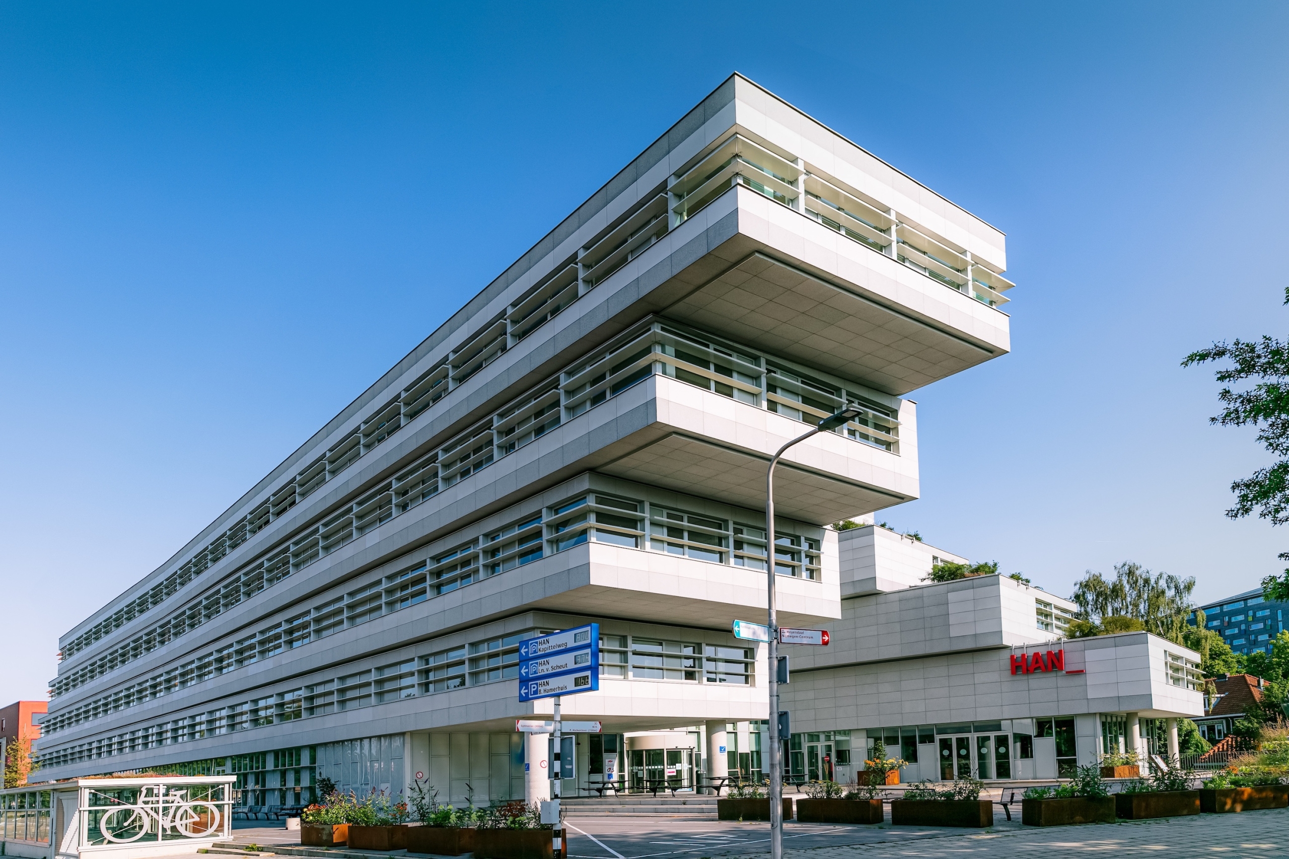 HAN middenmoter in Keuzegids 2026, Zuyd de beste - SAM by HAN